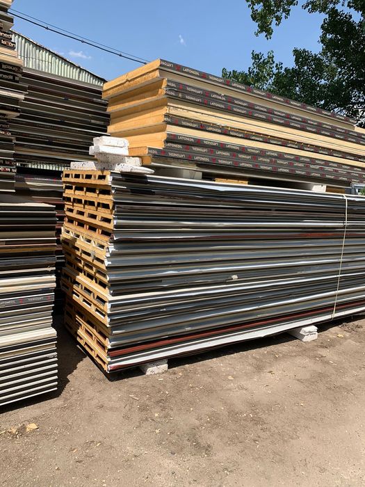 Panouri Sandwich Termoizolante Perete Acoperis Cal 1 / Cal 2 Timisoara Arad • OLX.ro