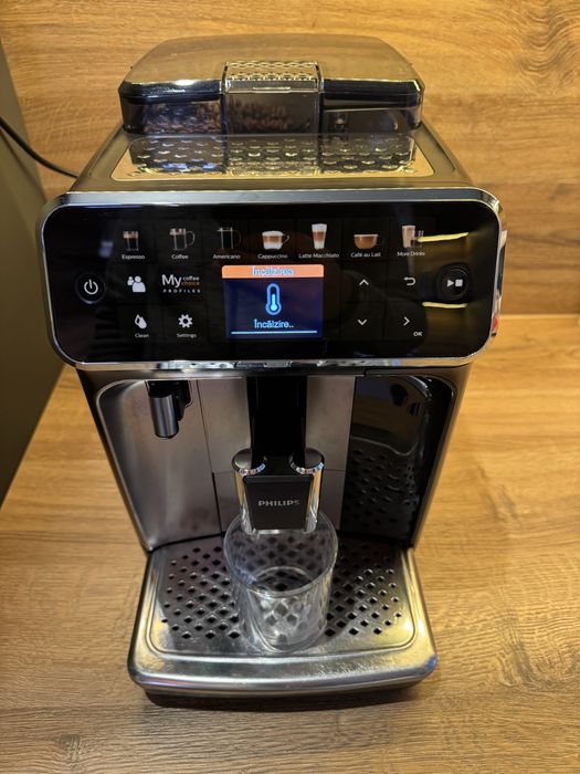 Expresor Philips lattego 5400 Sighisoara • OLX.ro