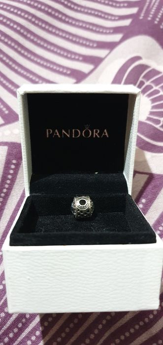 Pandora charm original (essence) Oravita • OLX.ro