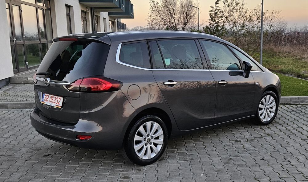 Opel Zafira 7 locuri 1.6 benzina 2014 Sibiu • OLX.ro