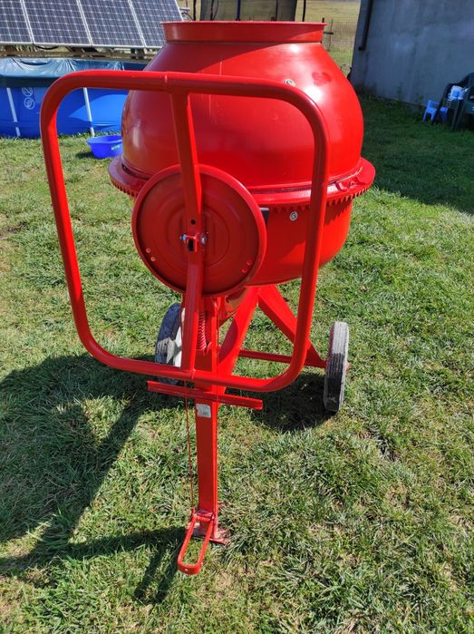 Inchiriez betoniera profesionala 160 litri Cluj-Napoca • OLX.ro