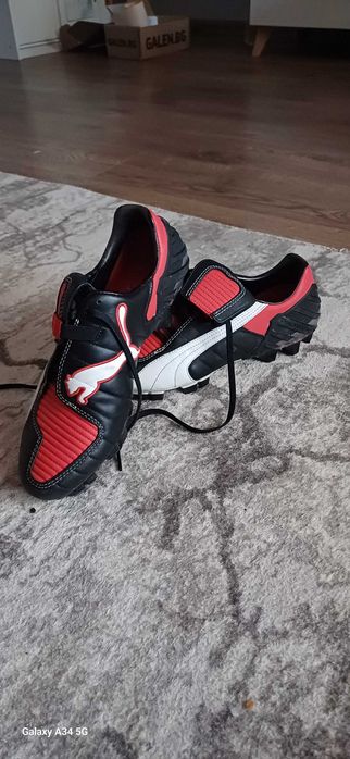 Футболни обувки Puma гр. Черноморец • OLX.bg