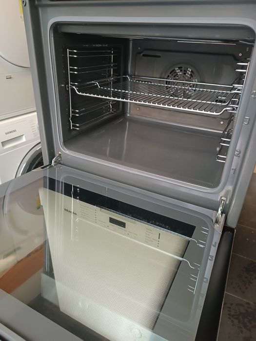 Фурна за вграждане BOSCH inox гр. София Зона Б-5-3 • OLX.bg