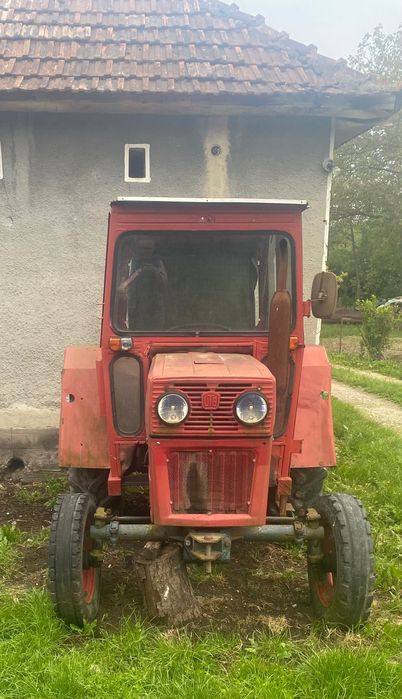 Tractor românesc UTB 445 – al doilea ieșit din fabrică în 1990! Cizer ...