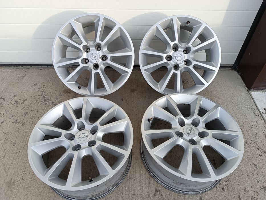 Jante aliaj R17 5x110 Opel Astra H , Zafira B, Vectra Brasov • OLX.ro