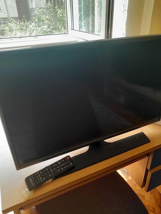 Asomator electric porcine si TvLed Deva • OLX.ro