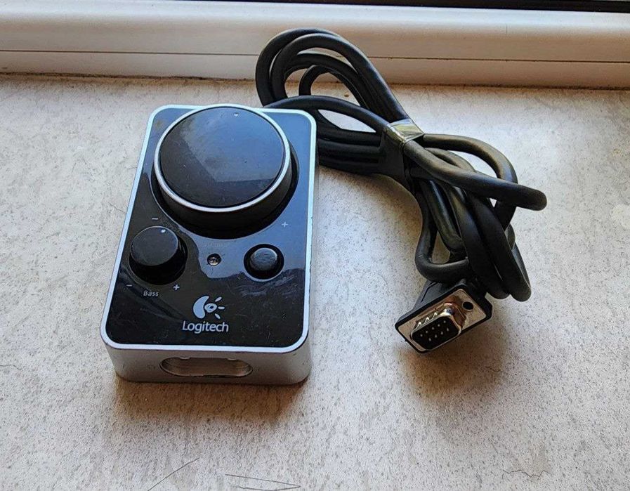 Продавам контролен блок за Logitech Z-4 гр. Пловдив Индустриална зона ...