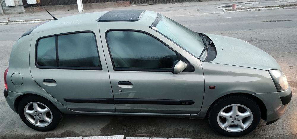 Renault Clio 2//2001//1.5 dci Bals • OLX.ro