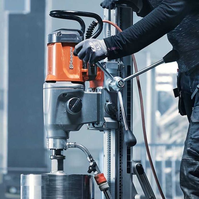 Carotare gaura hota / centrala / aer conditionat / scurgere / aerisiri ...