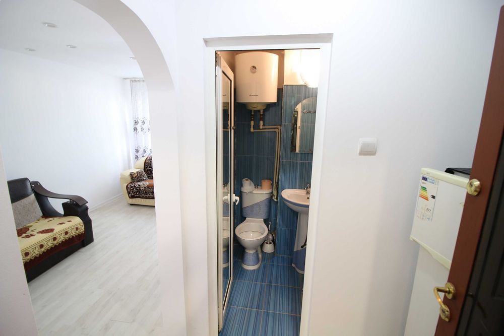 Vand apartament 1 camera Micro 40 parter Sarbi • OLX.ro