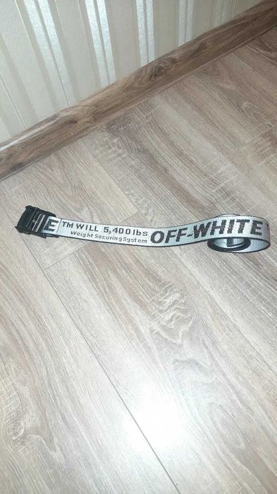 Vand curea off white Belcesti • OLX.ro
