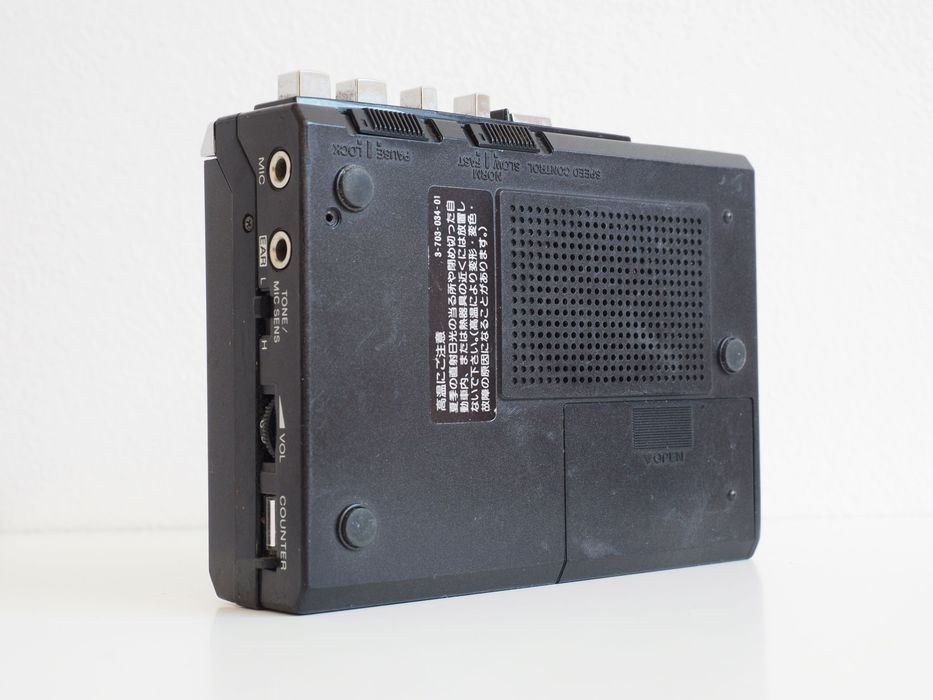 Player Sony TCM-9 Cassette Recorder, Walkman retro Oradea • OLX.ro