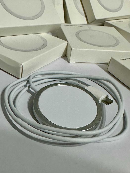 Incarcator wireless iPhone MagSafe magnetic 15W Iasi • OLX.ro