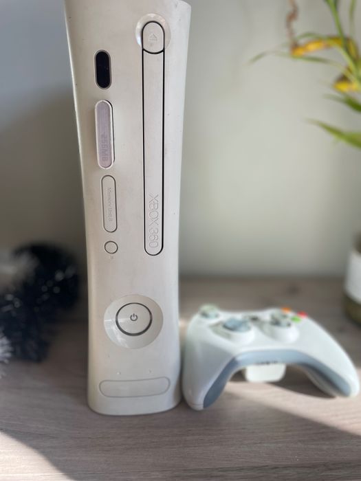 Xbox 360 с оригинален контролер гр. София Лагера • OLX.bg