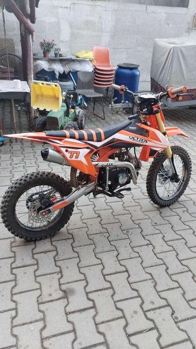 Vând Cross 125 ultra 4T Sighisoara • OLX.ro