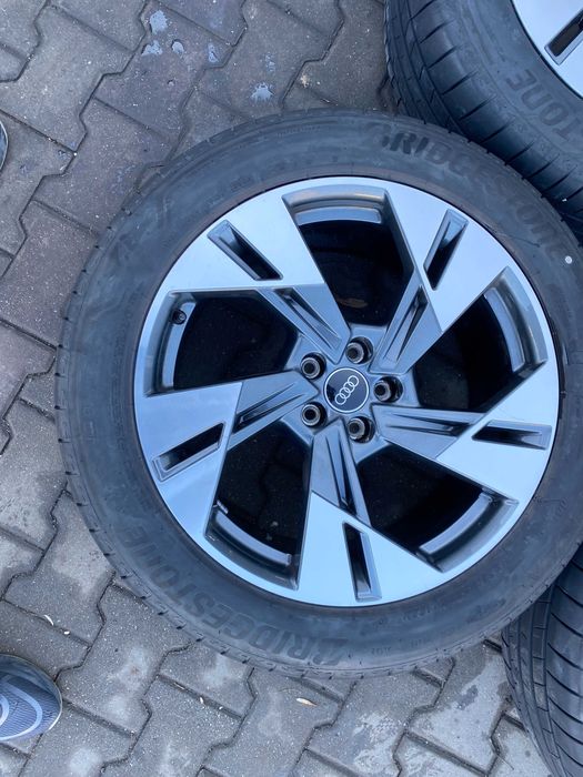 Jante Audi e-tron GE Audi Q8 etron Anvelope Vara Bridgestone 255 50 20 ...