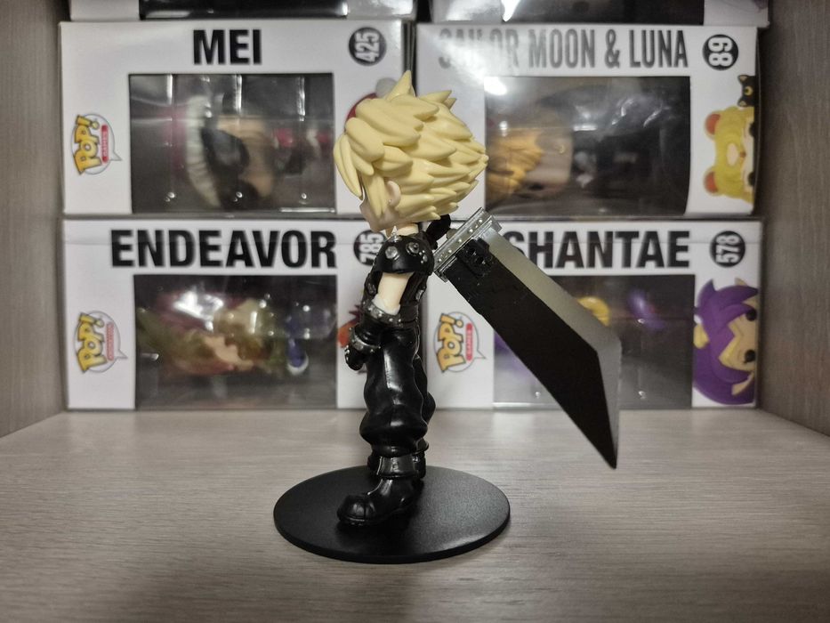 Figurina Final Fantasy VII Anime Joc - Cloud Strife, Cutie Bucuresti ...