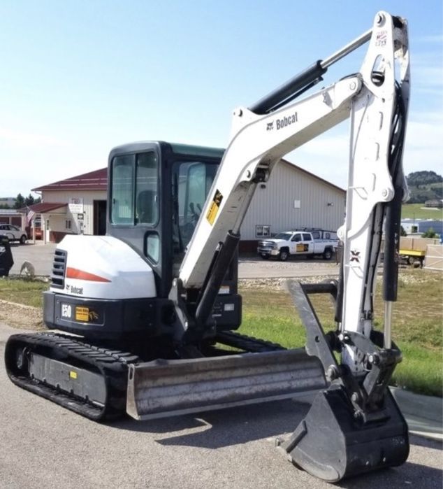 Manitou buldoexcavator bobcat miniexcavator miniincarcator compactor ...