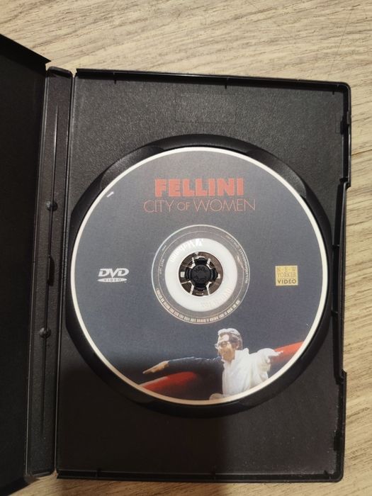 DVD film City of Women – Federico Fellini Albesti • OLX.ro