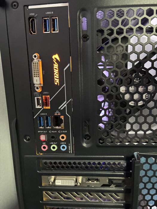 Pc office / light gaming cu monitor, imprimanta, mouse si tastatura ...