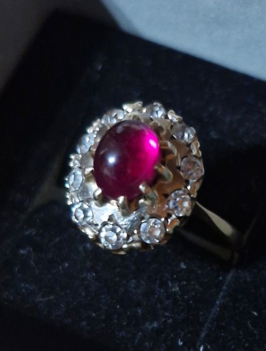Inel aur 14k,cu rubin,platina si diamante,17 Braila • OLX.ro
