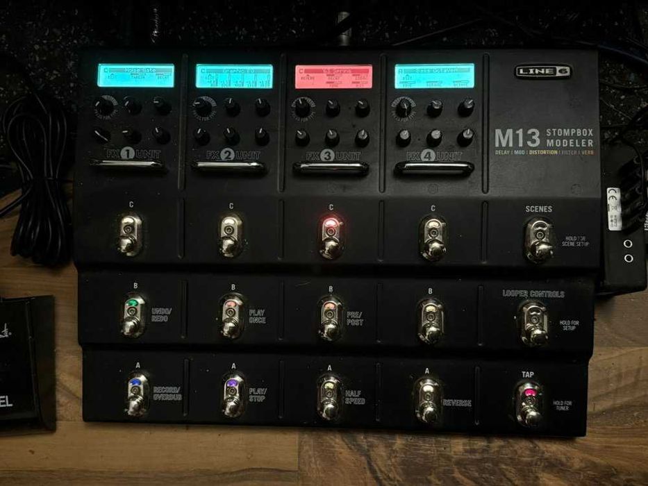 Line 6 M13 Stompbox modeller / procesor chitara Buftea • OLX.ro