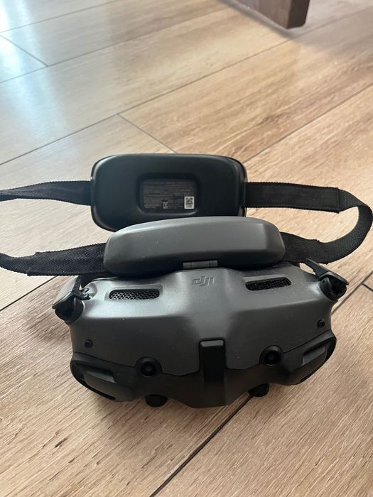 DJI AVATA 2 + telecomanda și motion controller Craiova • OLX.ro