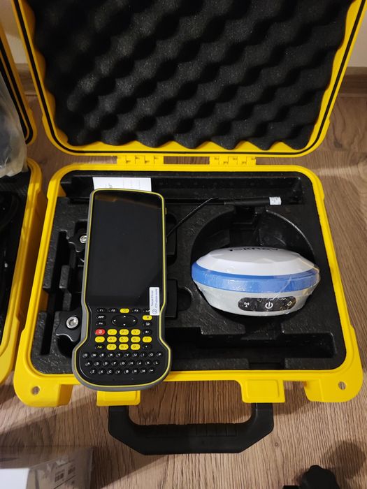 Controller PCR500 cu soft Tsurvey TokNav GNSS RTK Faget • OLX.ro