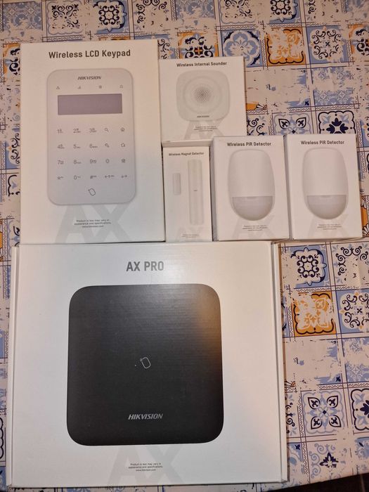 HIKVISION AX PRO - set senzori, keypad si sirena Fagaras • OLX.ro