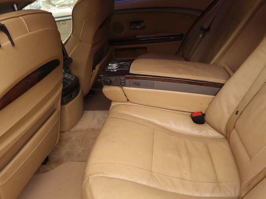 Bmw Seria 7 e65 Individual Targoviste • OLX.ro