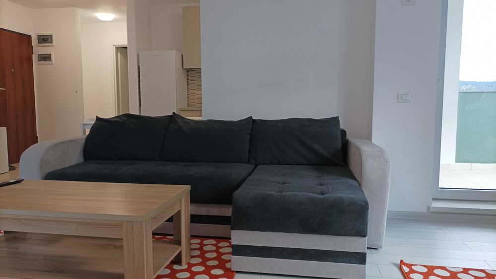 Chirie apartament 2 camere Top City, Coresi, parcare, boxa, Particular ...