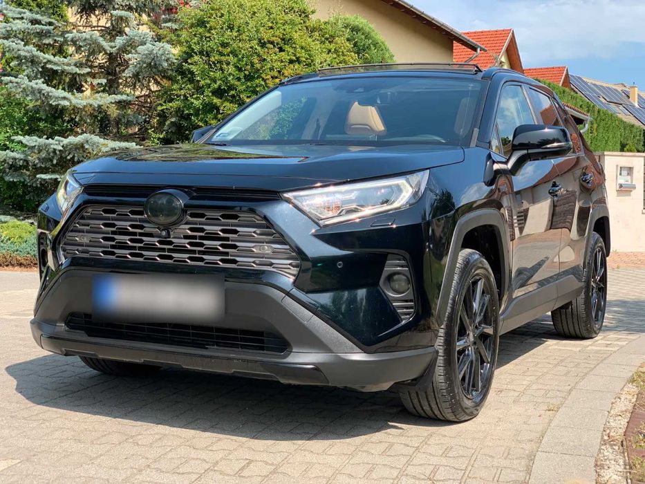Toyota RAV 4 Hybrid 4x4 Black Edition Sibiu • OLX.ro