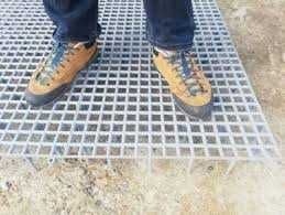 Gratar podea pentru voliera/boxa porumbei 6-8 mm Amati • OLX.ro