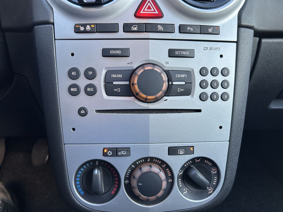 Opel corsa 1.4 benzina scaune incalzite,volan incalzit Bucuresti ...