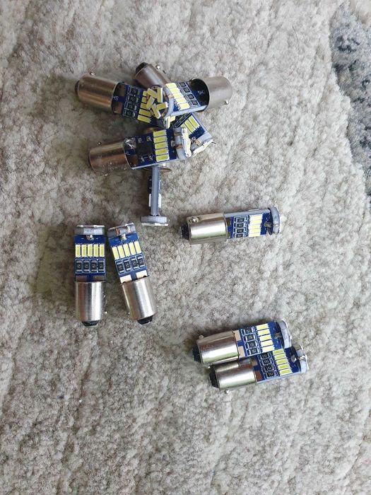 H6W T4W T2W T3W Ba9s LED Bulbs T11 H6W Car LED Interior lumina alba Galati • OLX.ro