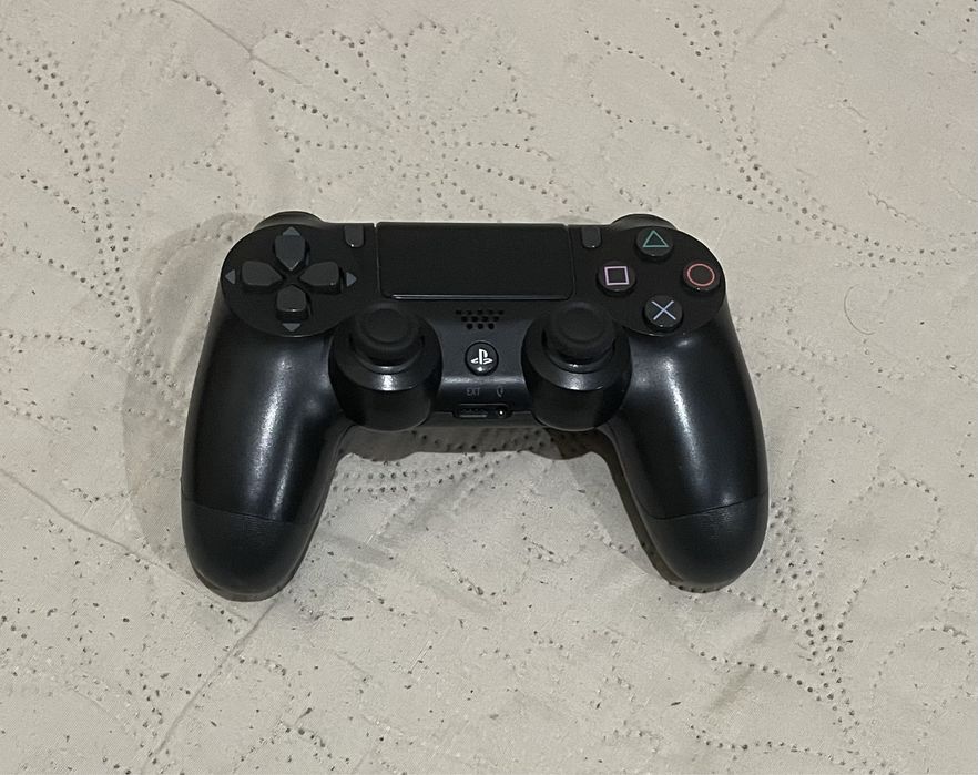 Джойстик за ps4 гр. Любимец • OLX.bg