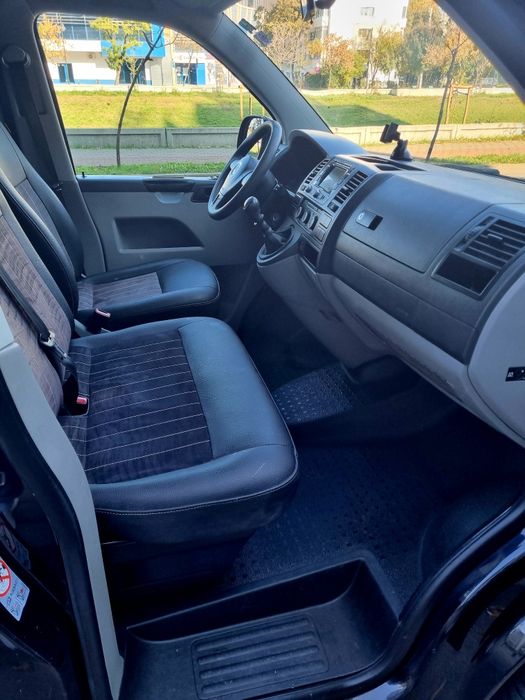 VW Transporter T5 facelift - R line - 2015 Iasi • OLX.ro