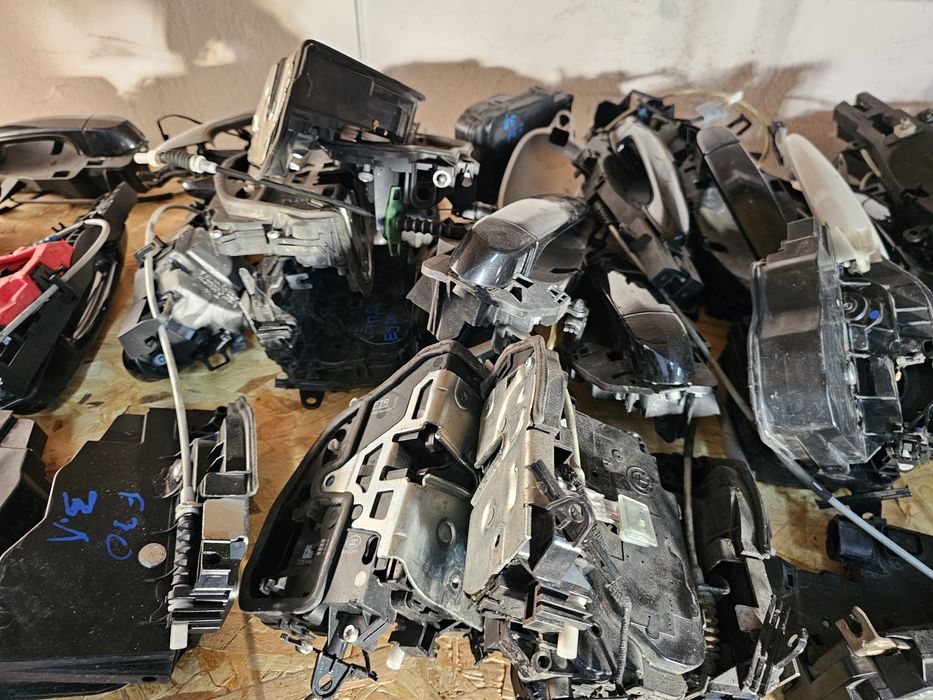 Брава брави бмв bmw дръжка патрон e90 e60 e61 e91 f10 f30 гр. Ловеч Широк център • OLX.bg