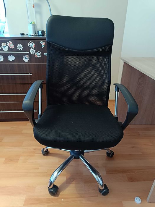 Офис стол Kring Fit, Ергономичен, Черен гр. Варна Център • OLX.bg