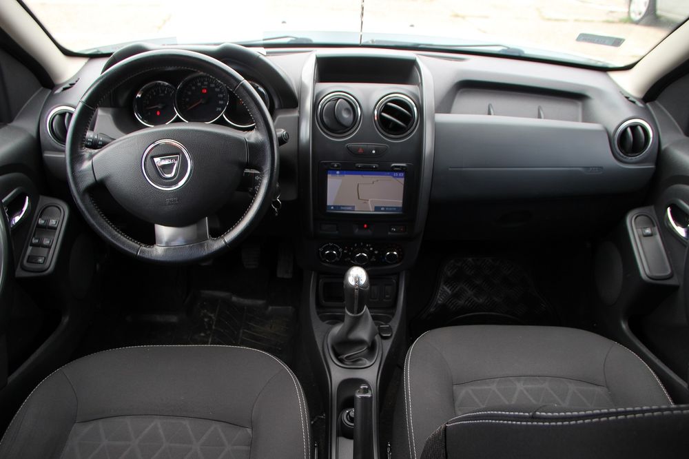 Duster 1.6 GPL 2014 Pitesti • OLX.ro
