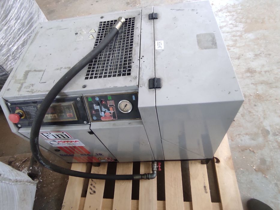 Compresor aer cu surub FINI Dej • OLX.ro