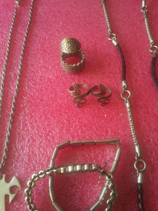 Vind obiecte de artizanat lantisoare inele bratari Oradea • OLX.ro