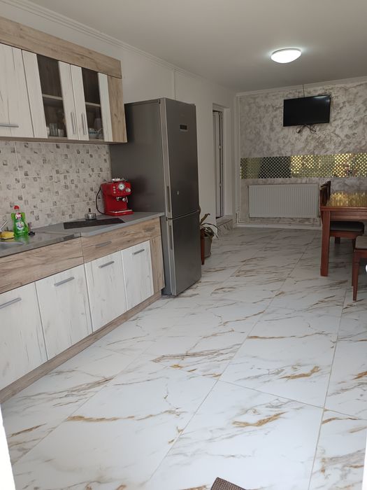 Cazare 2 mai casa Denis 2 Mai • OLX.ro