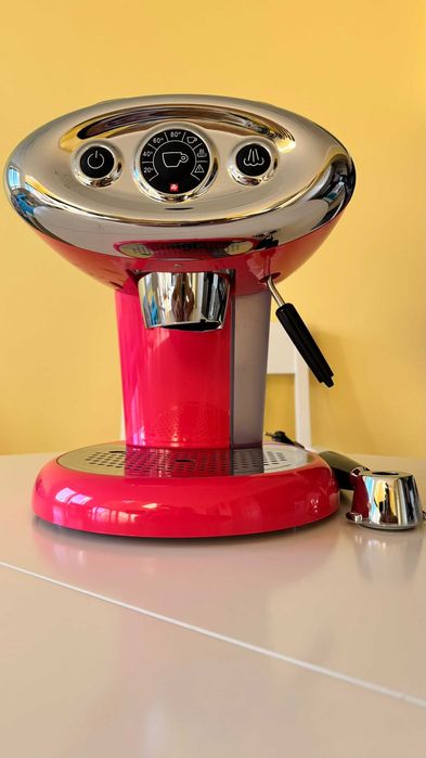 Illy X7.1 + 216 капсули гр. Пловдив Център • OLX.bg