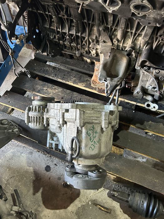 Раздатка за Bmw e90 e91 e92 e60 e61 с. Панчарево • OLX.bg