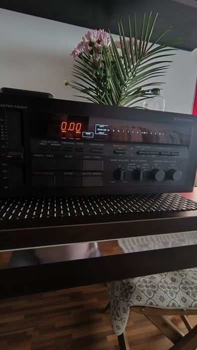 Vând Deck Yamaha KX-800 Campulung • OLX.ro
