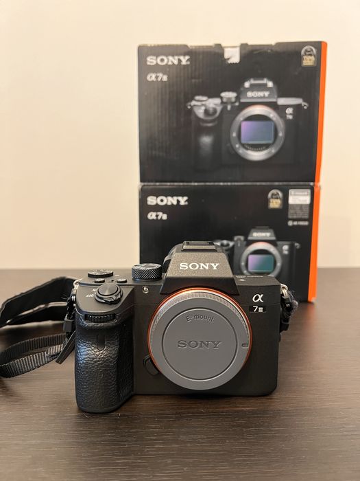Sony A7 III Body Aparat Foto Mirrorless 24MP Full Frame 4K Brasov • OLX.ro