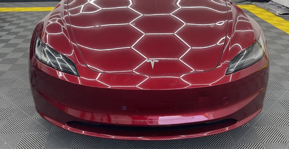 Vand bara fata rosie tesla model 3 highland 2024 Ilfov Baneasa • OLX.ro