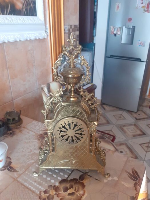 Colecție de ceasuri de șemineu pendule de perete și cu cuc Oradea • OLX.ro