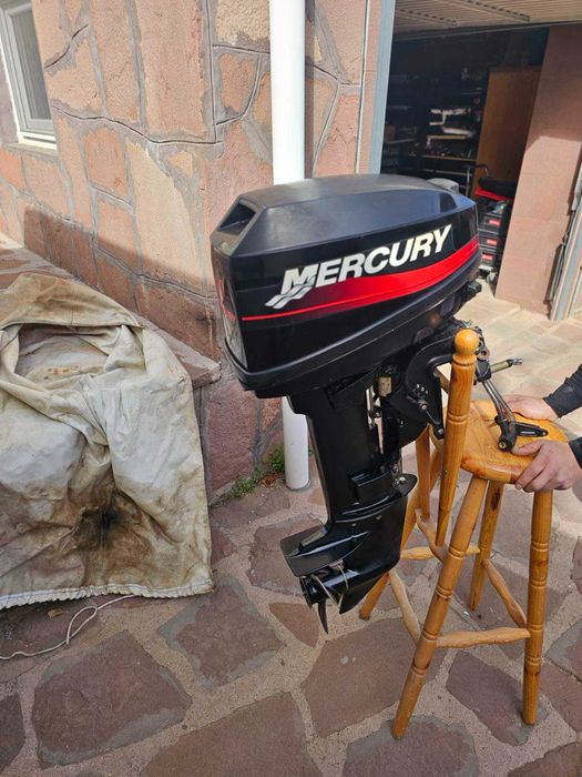 Извънбордов двигател Мercury 10hp 2-тактов, лодка RIB Valiant 380 гр ...